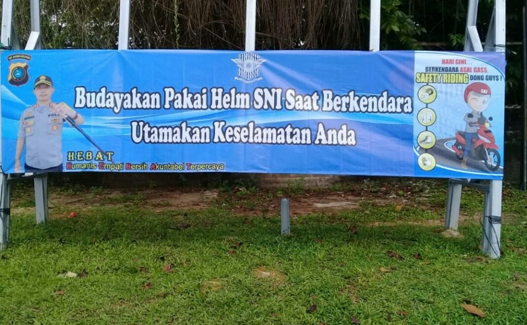 KURANG PATEN GIMANA COBA – Polres Bangka Barat Pasang Spanduk Himbauan ...